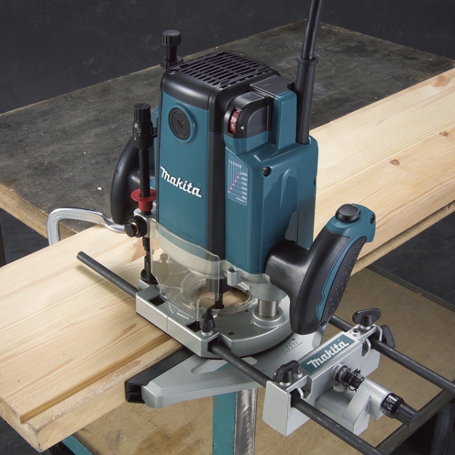 Makita RP2301FC Variable Speed Plunge Router