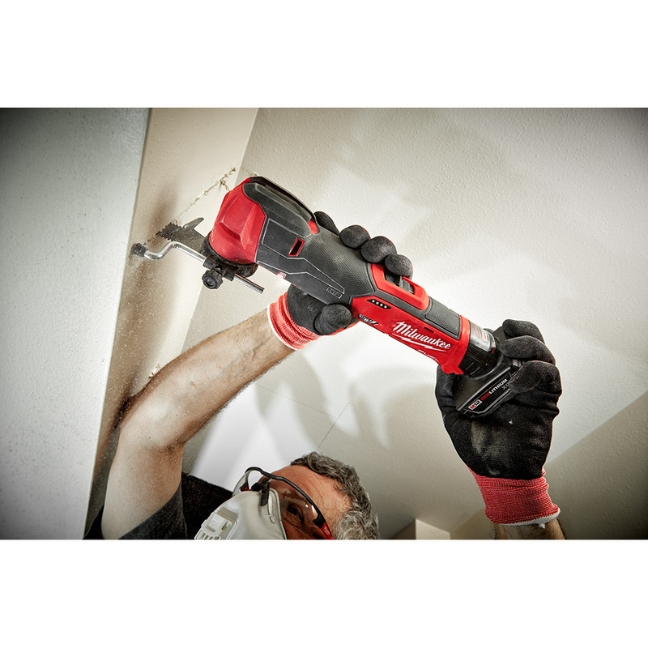 Milwaukee 2526-20 M12 FUEL Oscillating Multi-Tool