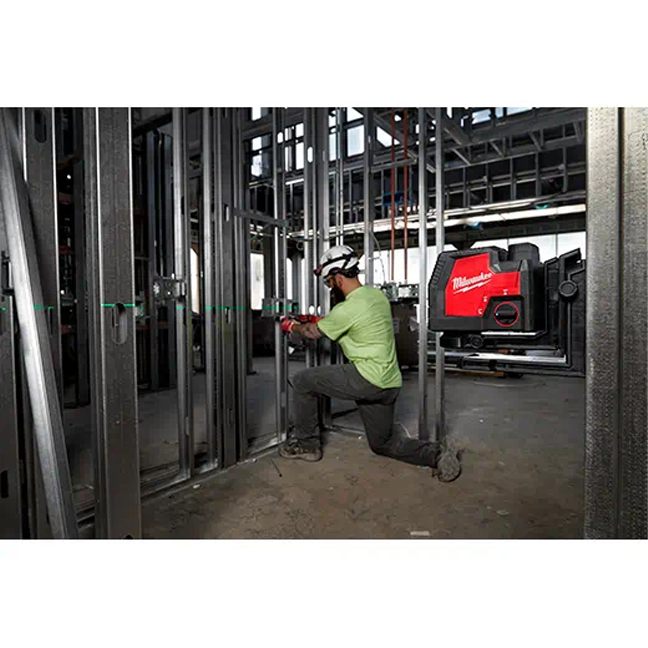 Milwaukee 3522-21 USB Green Cross Line & Plumb Points Laser