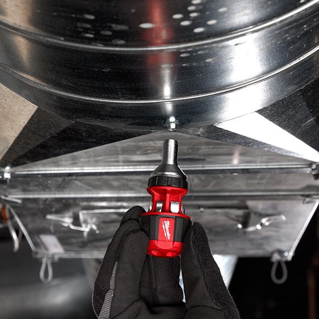 Milwaukee 48-22-2330 8-in-1 Compact Ratcheting Multi-bit Driver