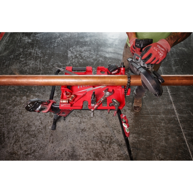 Milwaukee 48-22-8690 6" Leveling Tripod Chain Vise - BC Fasteners