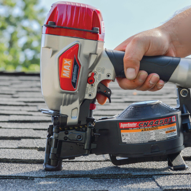 Max CN445R3 SuperRoofer Pneumatic Roofing Nailer