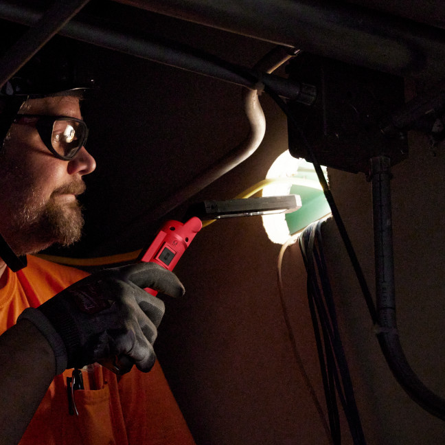 Milwaukee 2128-22 REDLITHIUM USB Stick Light