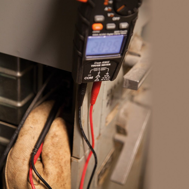 Klein CL600 True RMS AC Auto-Ranging Digital Clamp Meter - BC Fasteners ...