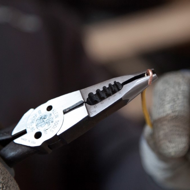 Klein J206-8C 8-1/2" All-Purpose Spring Loaded Needle Nose Pliers - BC ...