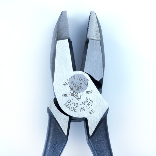 Klein D213-9NE 9" Linesman's Pliers with New England Nose - BC ...