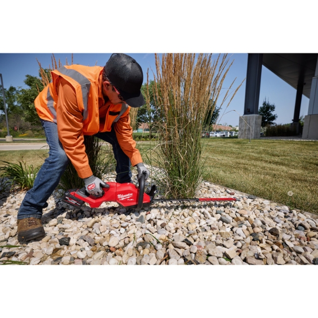 Milwaukee 3033-20 M18 FUEL 24" Hedge Trimmer