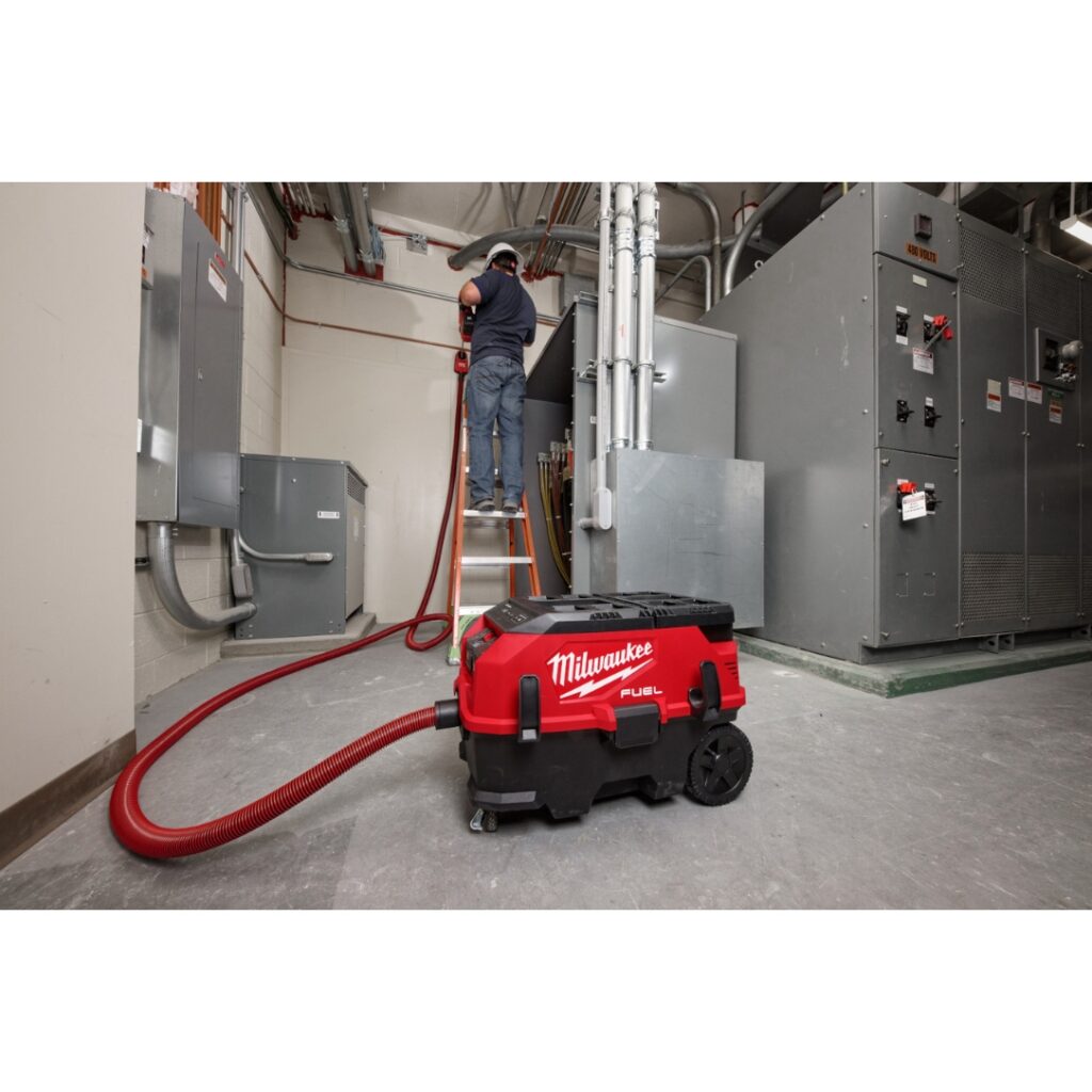 Milwaukee 49-90-1971 20ft Dust Extractor Hose - BC Fasteners & Tools